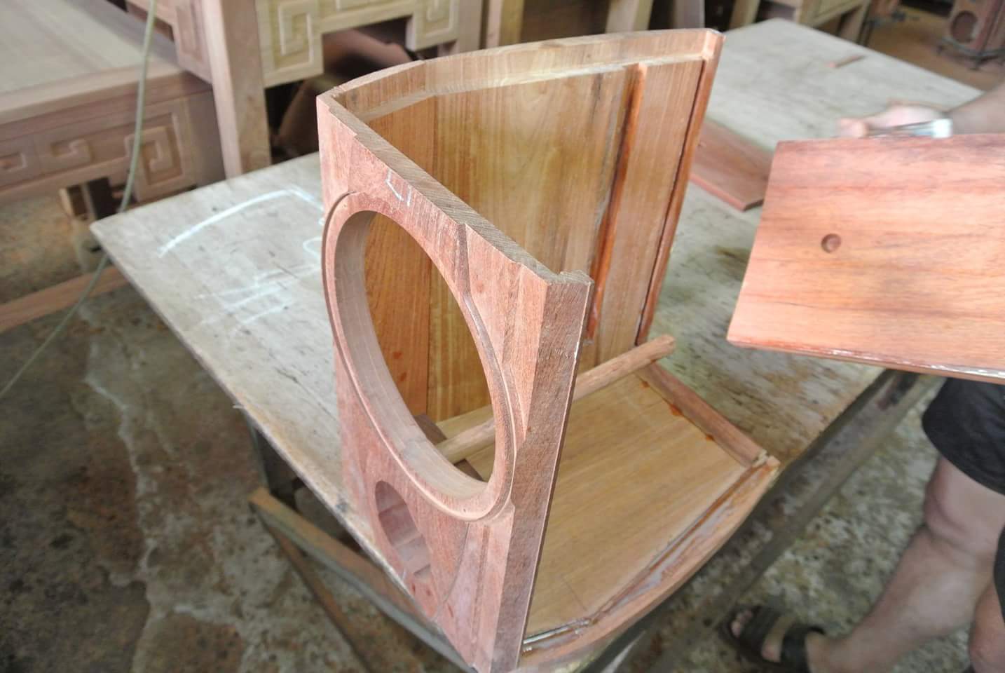 Royce Audio Pear solid wood speakers production – M & S | Ultimate High ...