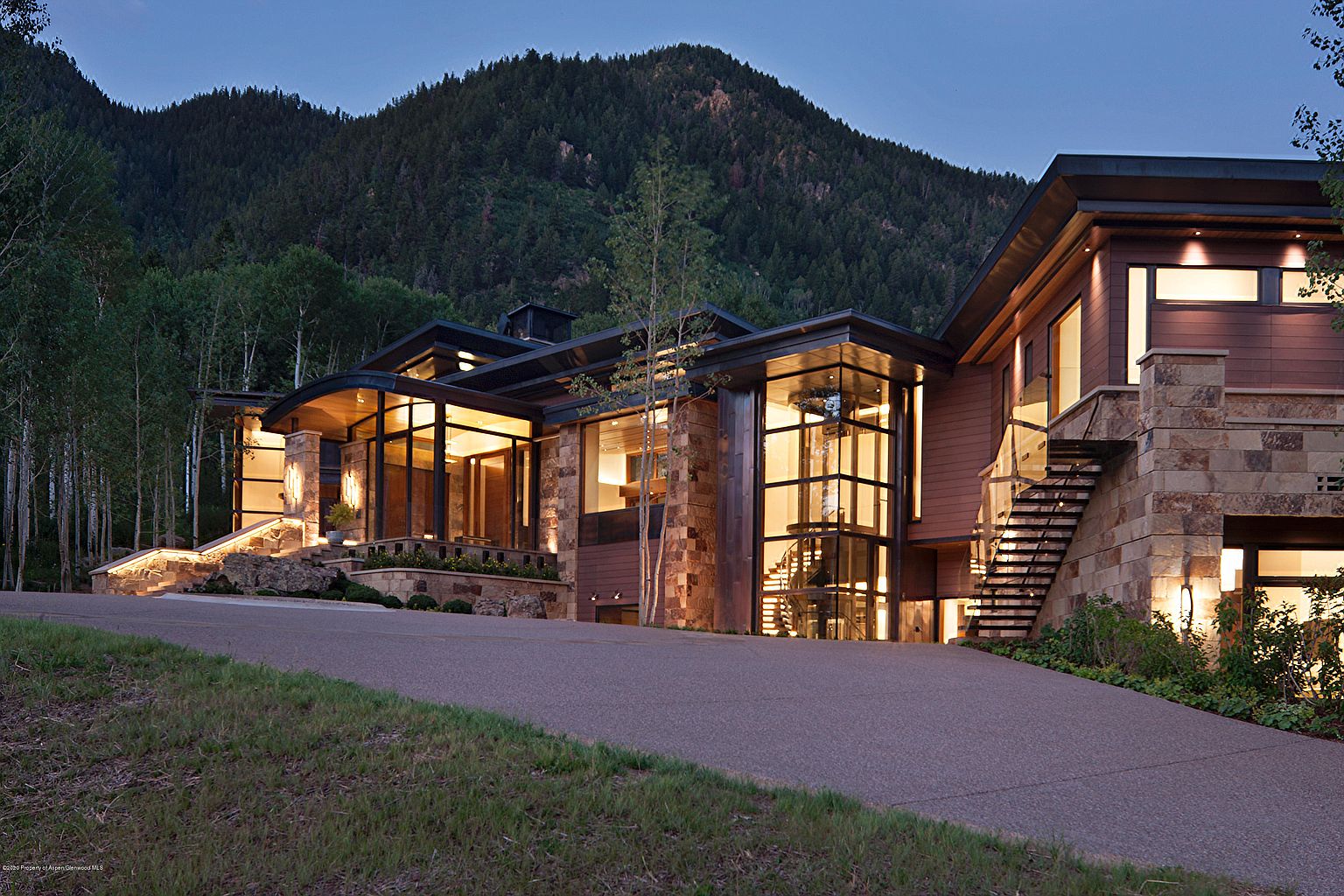 15,000 Square Foot Modern Mountain Mansion In Aspen, CO | THE AMERICAN ...