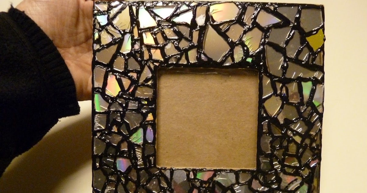 Make it easy crafts: Recycled CD Mosaic Photo Frame