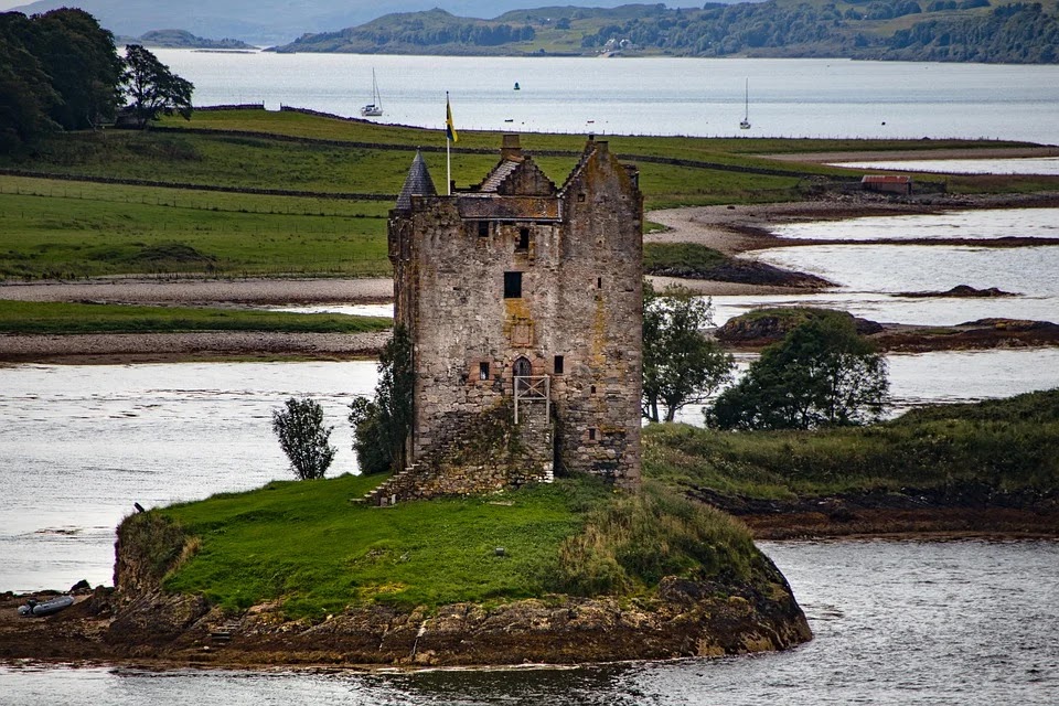 Castle Stalker, Appin, Scotland (with Map & Photos)