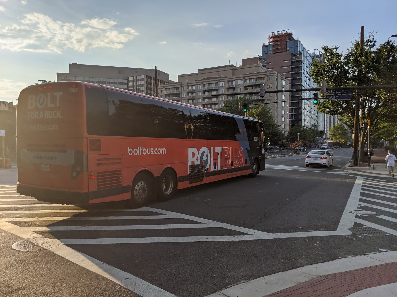 Robert Dyer @ Bethesda Row: WMATA using Greyhound, Bolt Bus as shuttles ...