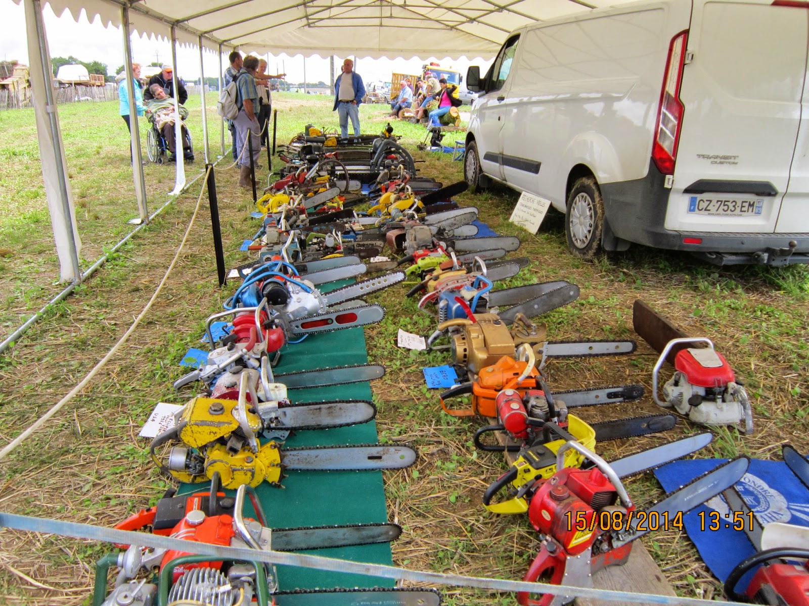 VINTAGE CHAINSAW COLLECTION: SHOWS AND ARTICLES.