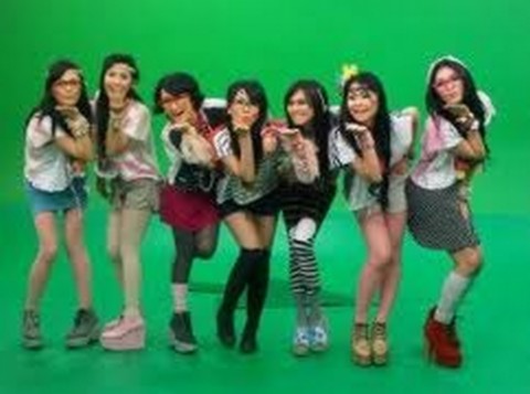 Kata-Kata Online: 7 ICONS - GirlBand Indonesia