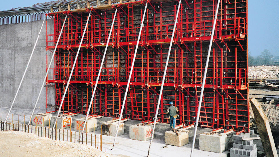 SEPUTAR DUNIA BEKISTING: DUNIA BEKISTING [PERI Formwork Panel System]