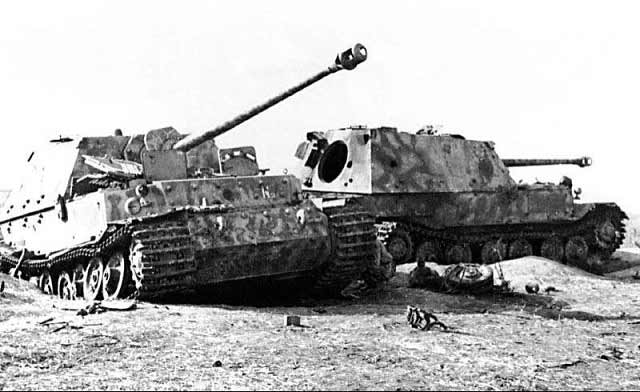World War II in Pictures: Tiger Tanks