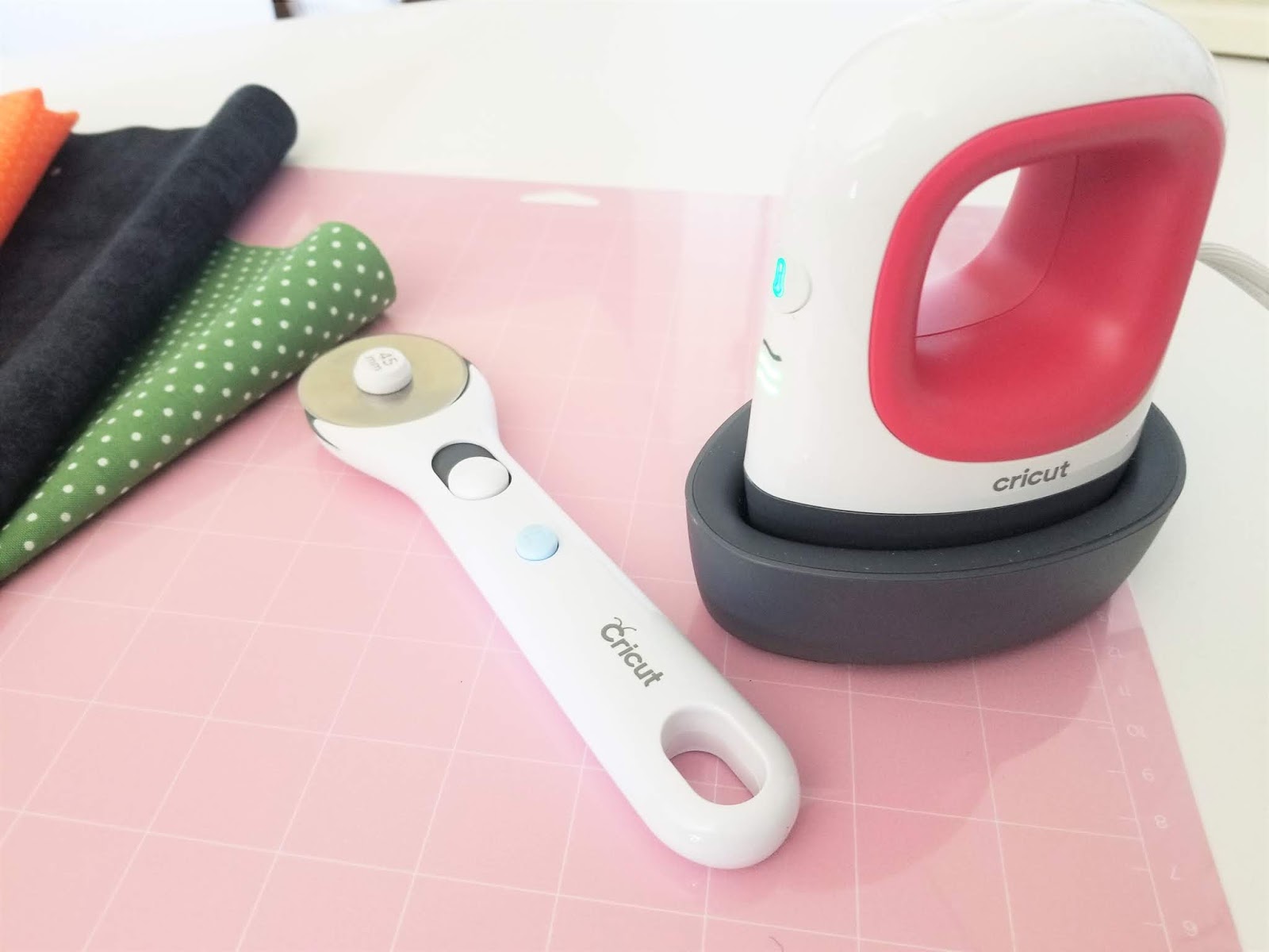 All About the Cricut EasyPress & Printable Temperature Guide | Sew ...