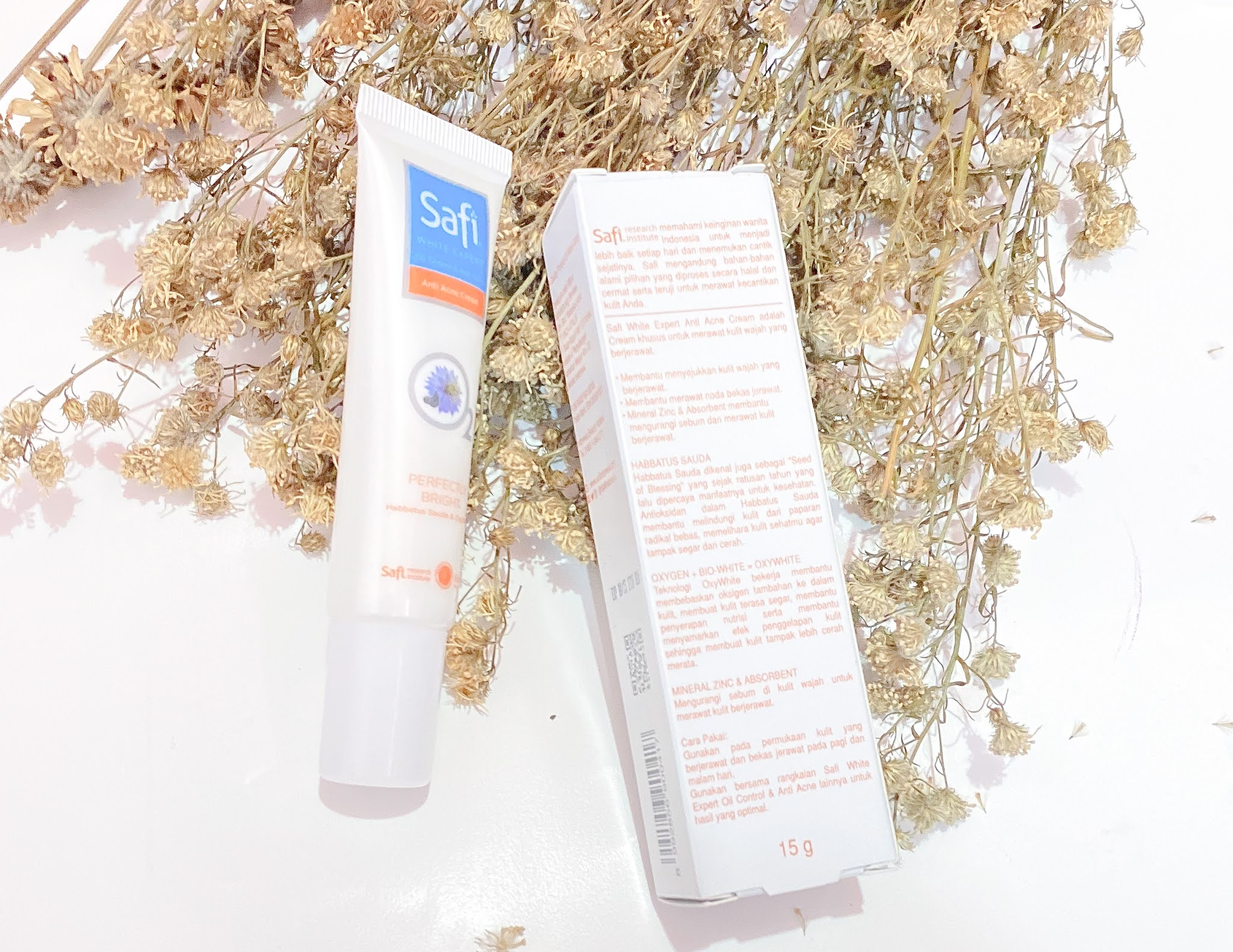 Review Safi White Expert Oil Control & Anti Acne Cream