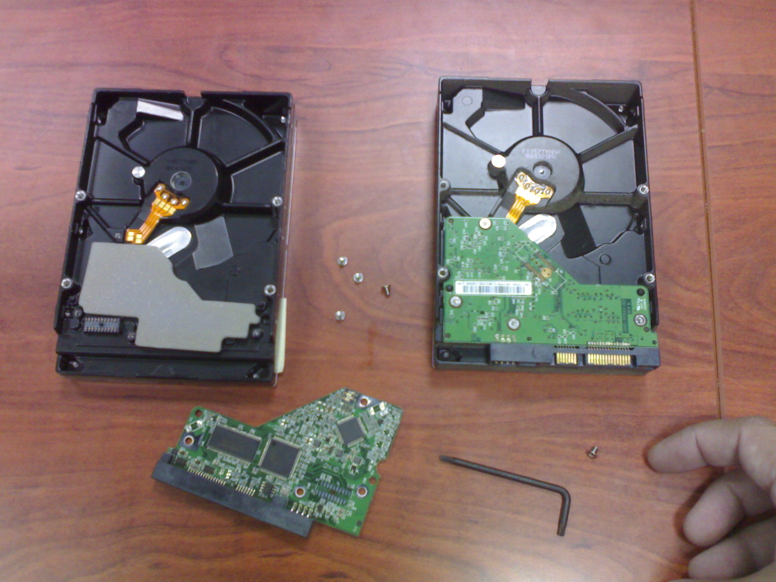 ED's All About Computer: How to Recover Your Files from a Dead Hard Disk