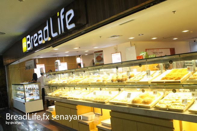 Catatan Potretku: BreadLife Bakery Tempatnya Pilih Roti