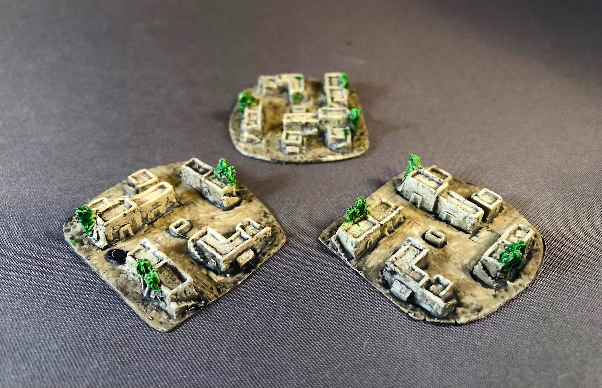 Bob's Miniature Wargaming Blog: 2mm terrain and 28mm pulp