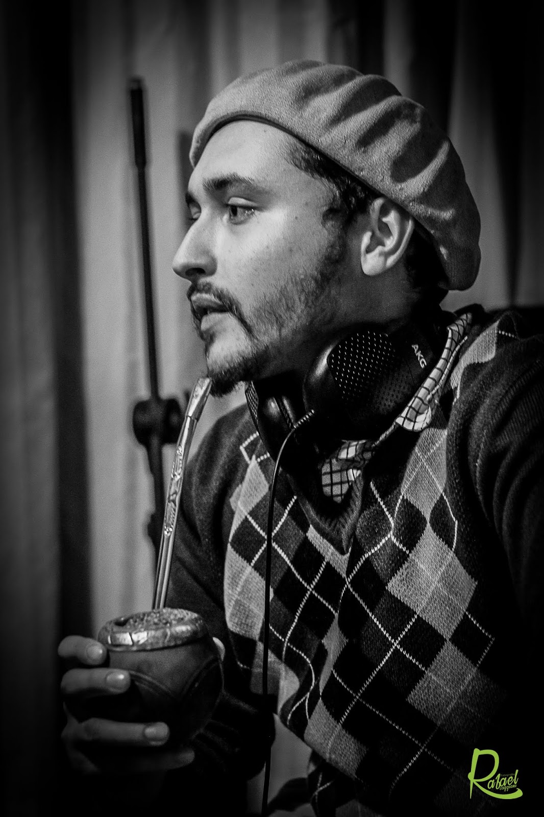 RONDA DOS FESTIVAIS: O "ARGUMENTO" DE ALEX HAR