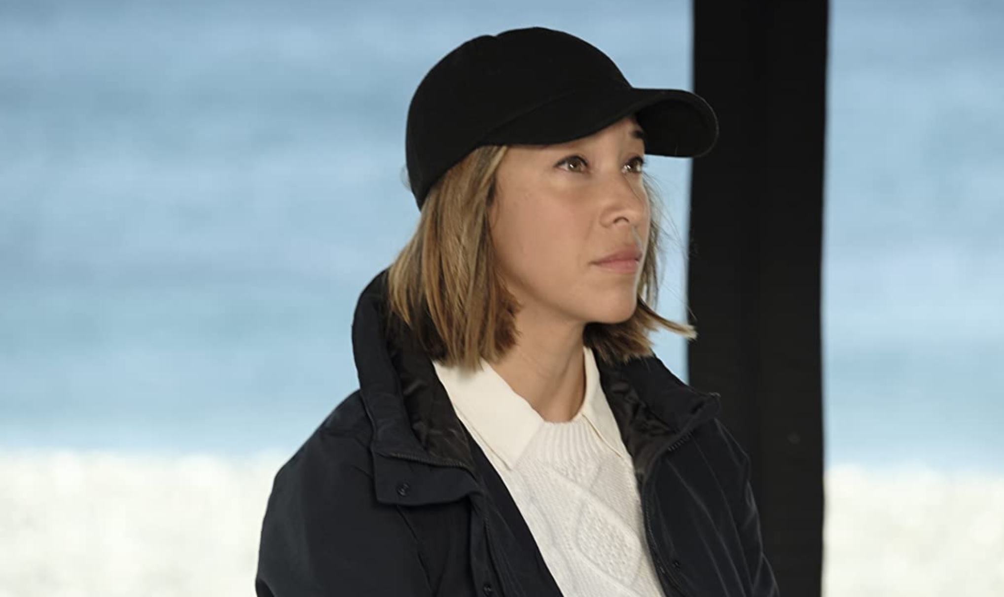 Sarah meets up with Charlie and checks inwith him. He doesn’t blame ...