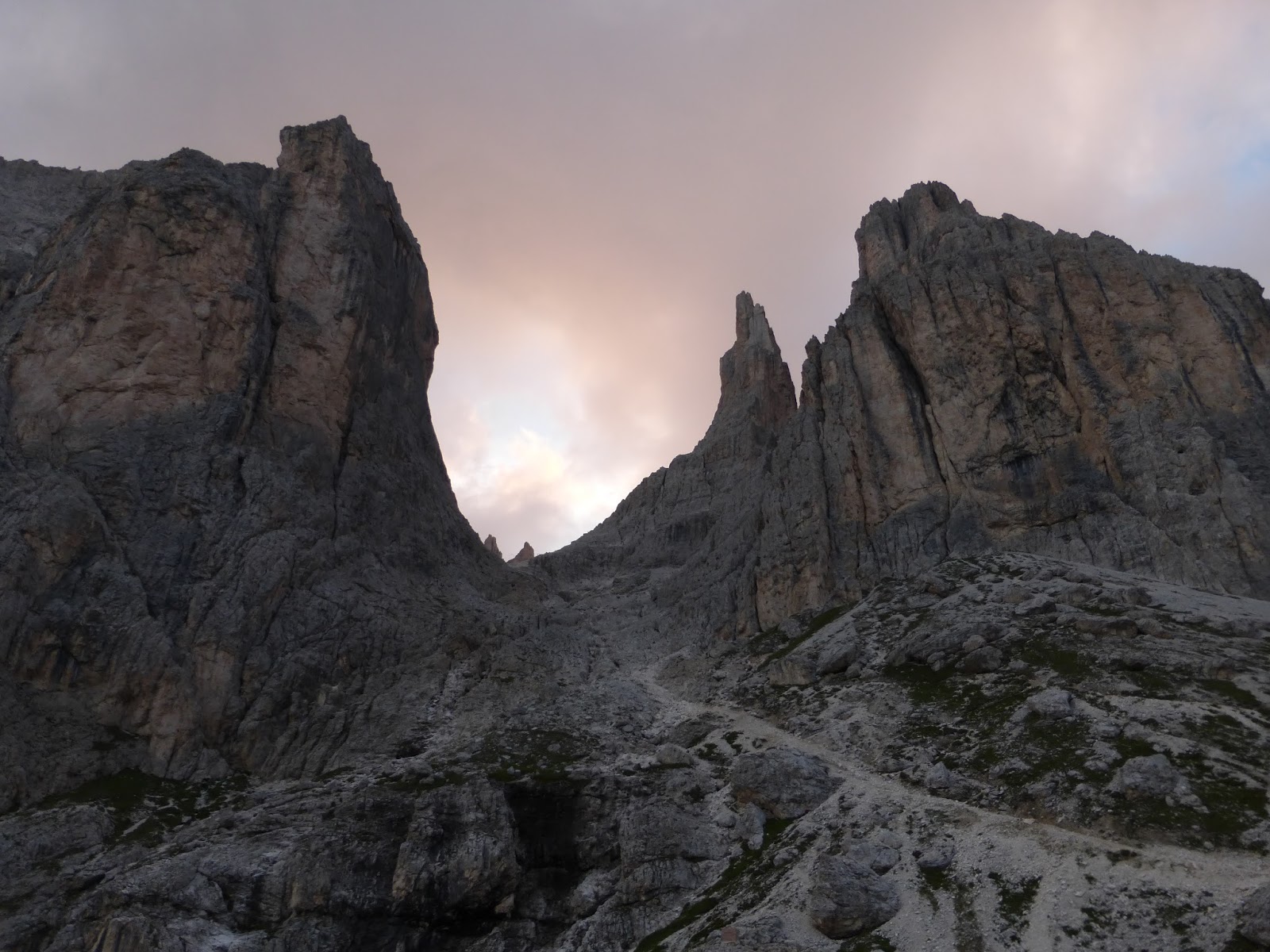 Sviaggi...: Torre Delago, Spigolo Piaz