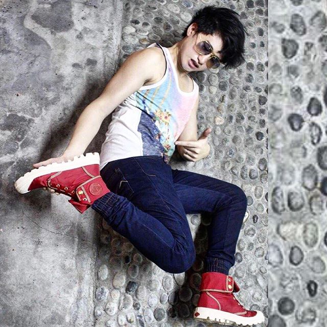 Chicser Profile and the Members