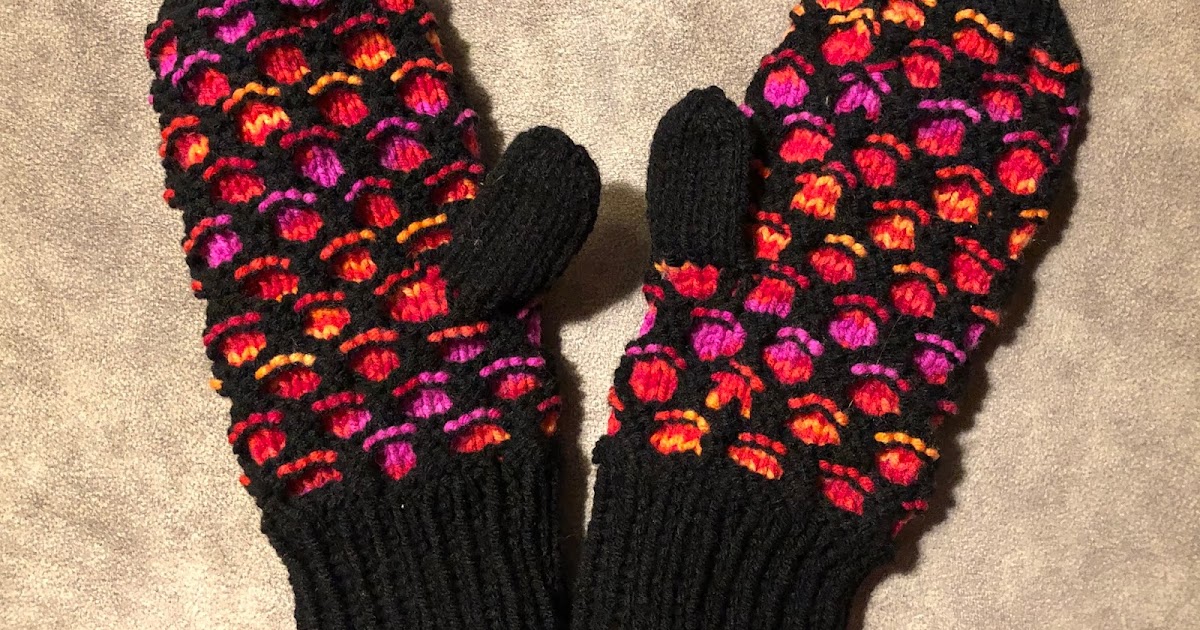 Teena in Toronto: Honeycomb (aka Newfie) knitted mittens