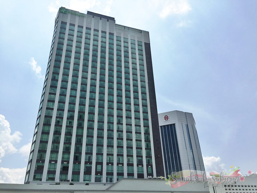 Menginap 2 Hari 1 Malam di Holiday Inn, Johor Bahru City Centre