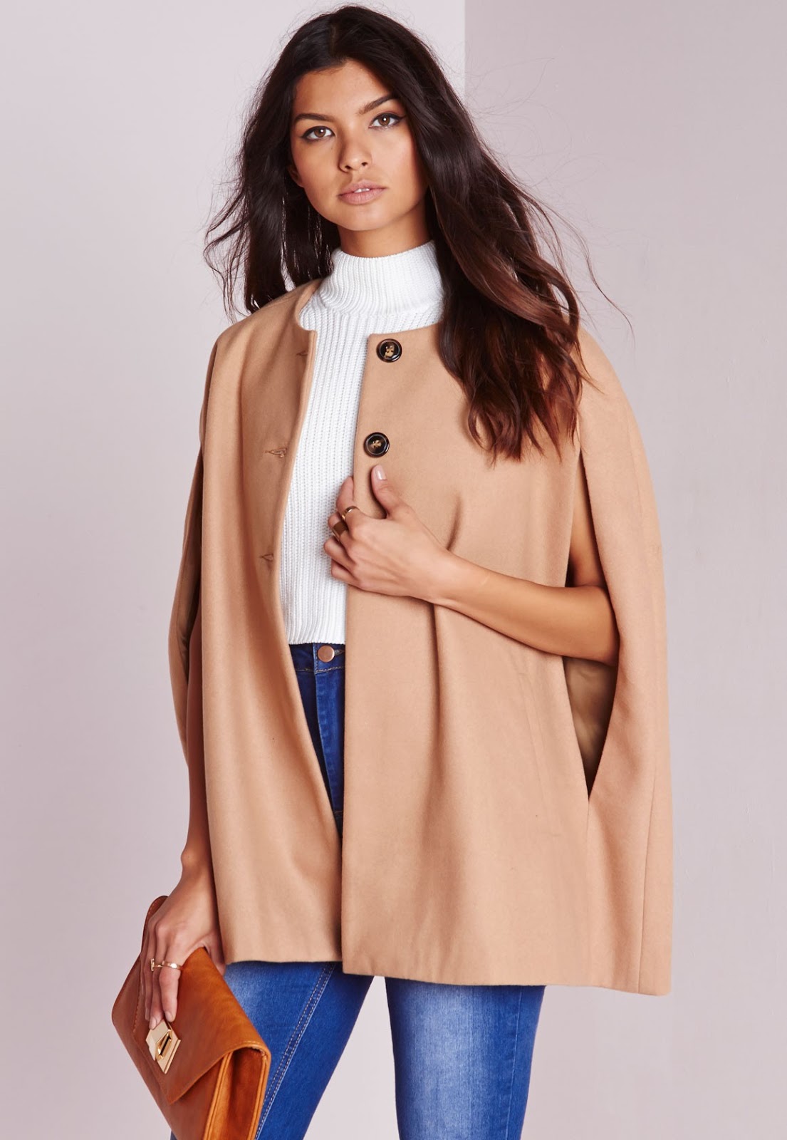 Beautytiptoday.com: Kate Hudson Killin' It With Cool Camel Cape Coat ...