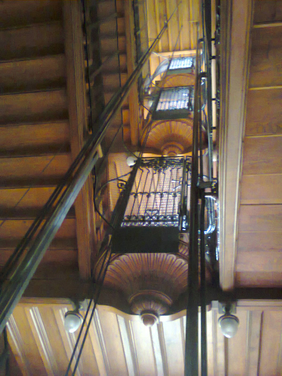 Paris-bise-art : Roux, Combaluzier et Malesherbes...