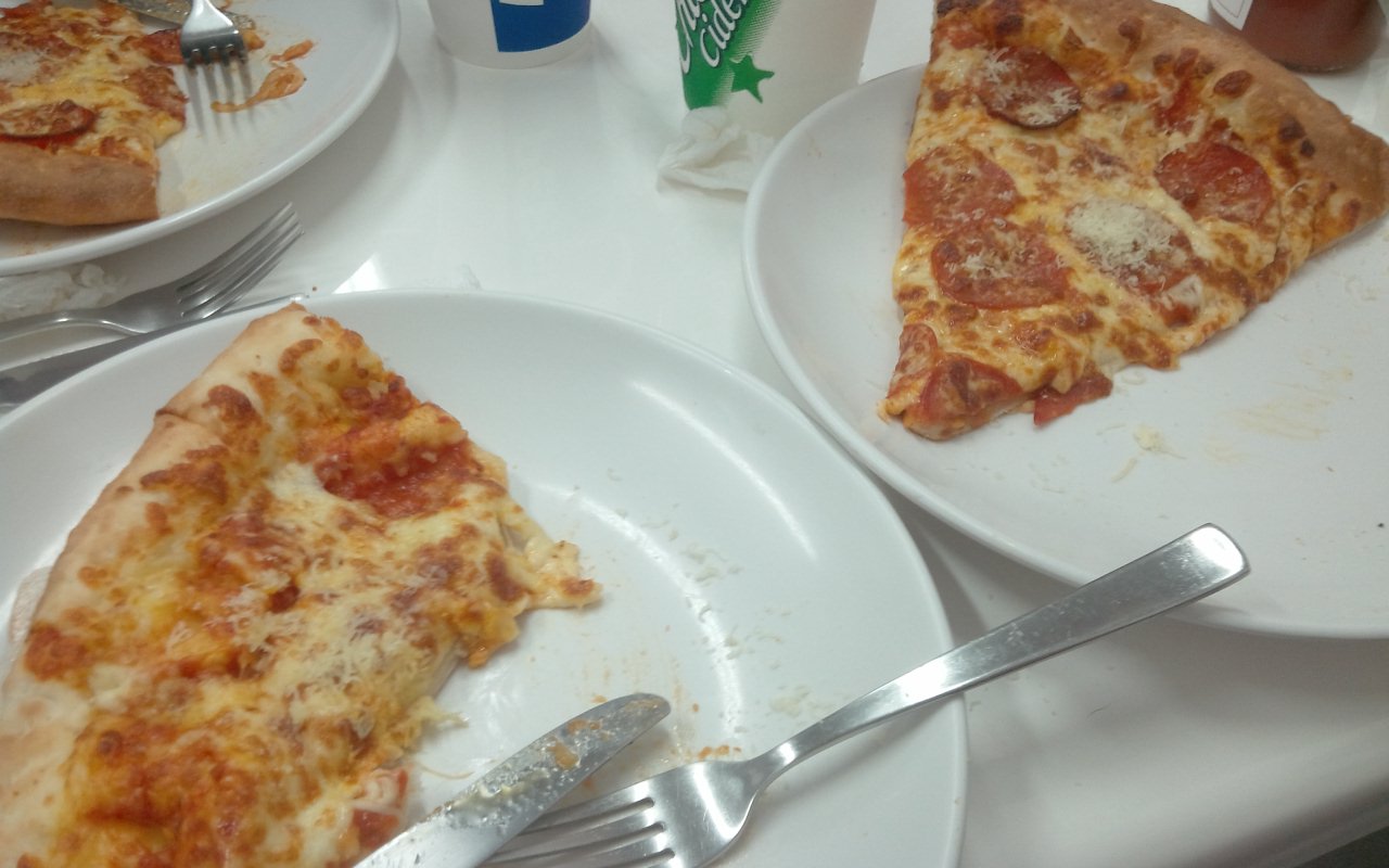 From Here to There: Pinch Penny Pizza: Some of the best pizza in Seoul