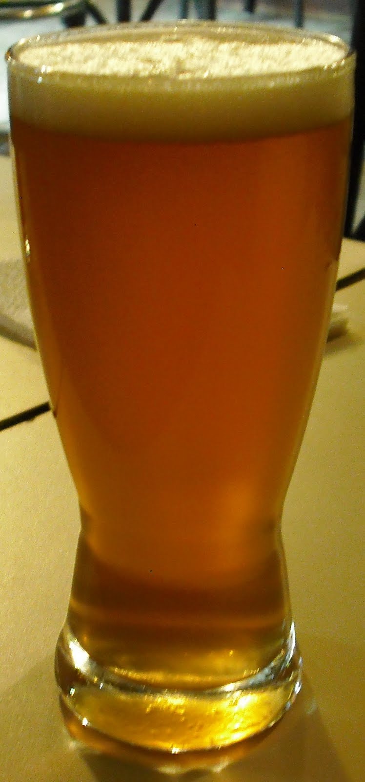 Beer and Records in Mexico City / Cervezas artesanales y vinilos en la ...