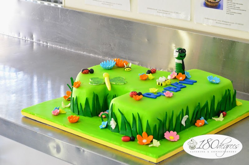 Busy Bee Cake