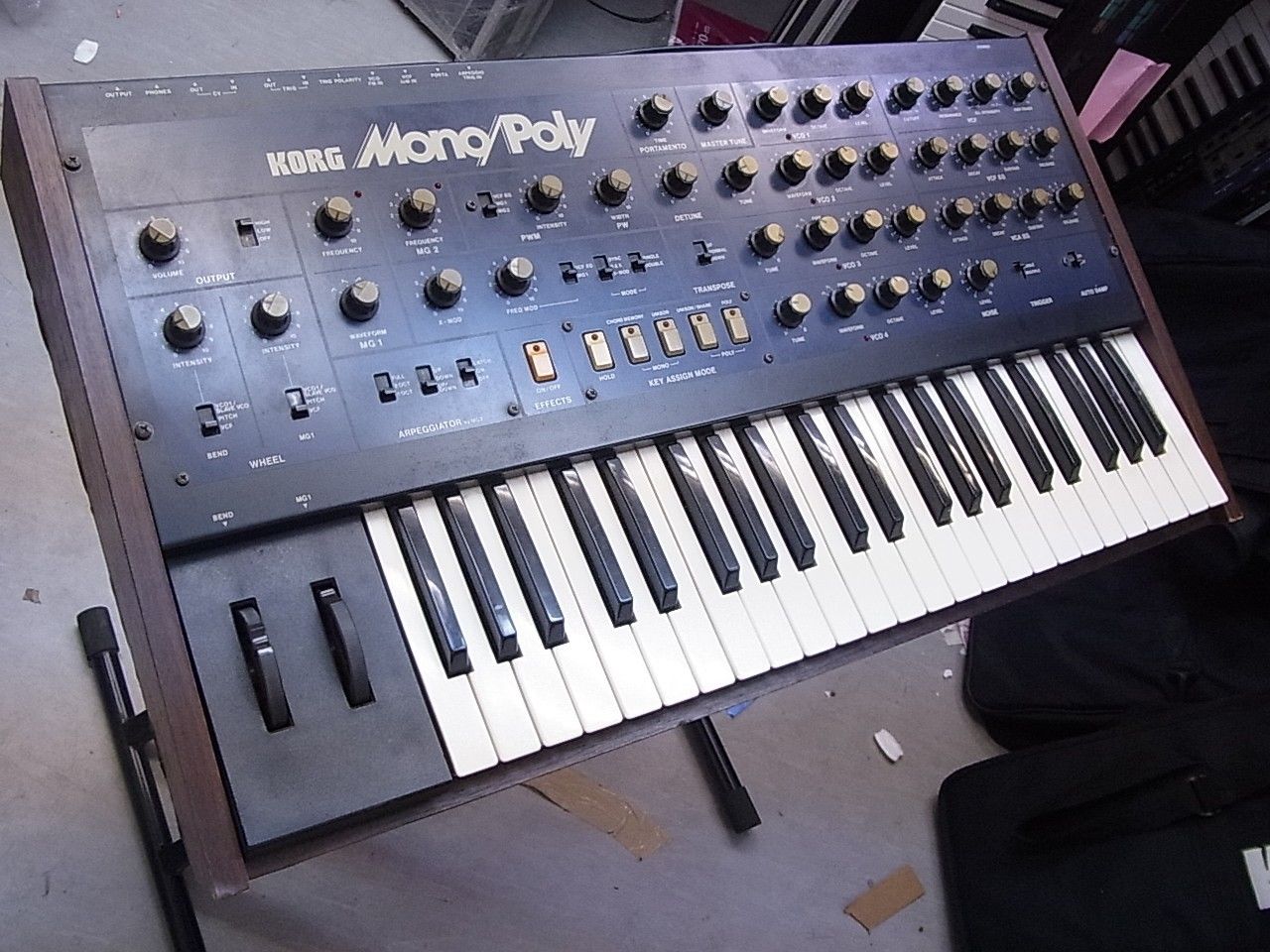 MATRIXSYNTH: KORG MONO POLY SN 375169