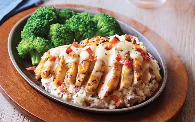 Applebee's Debuts New Sizzlin' Entrees Menu