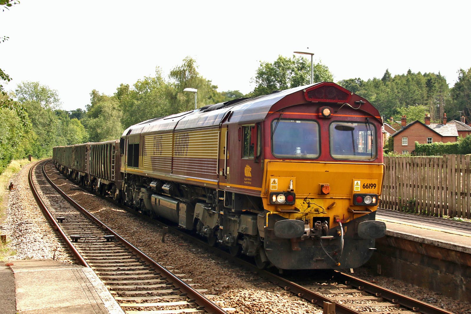 47s and other Classic Power at Southampton: A Freightliner first and ...