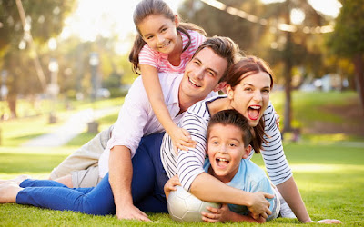 Pentingnya Menjaga Komunikasi Keluarga - Gorgeous