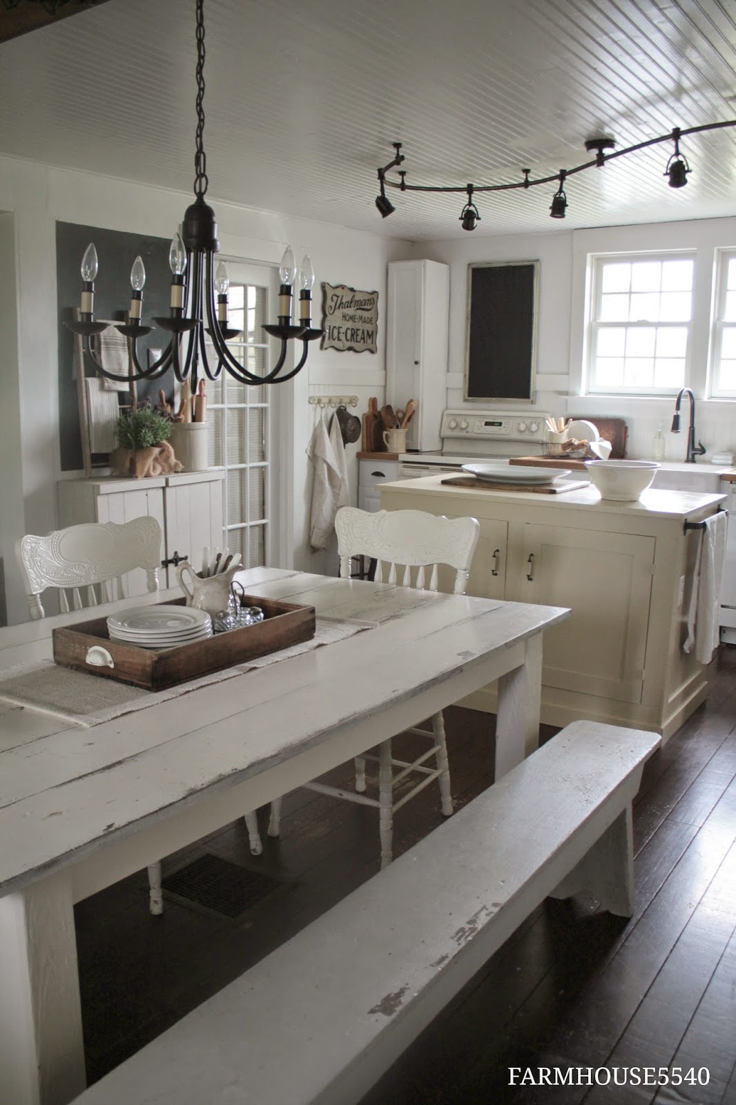 FARMHOUSE 5540: Farmhouse Friday ~ Farmhouse Kitchen