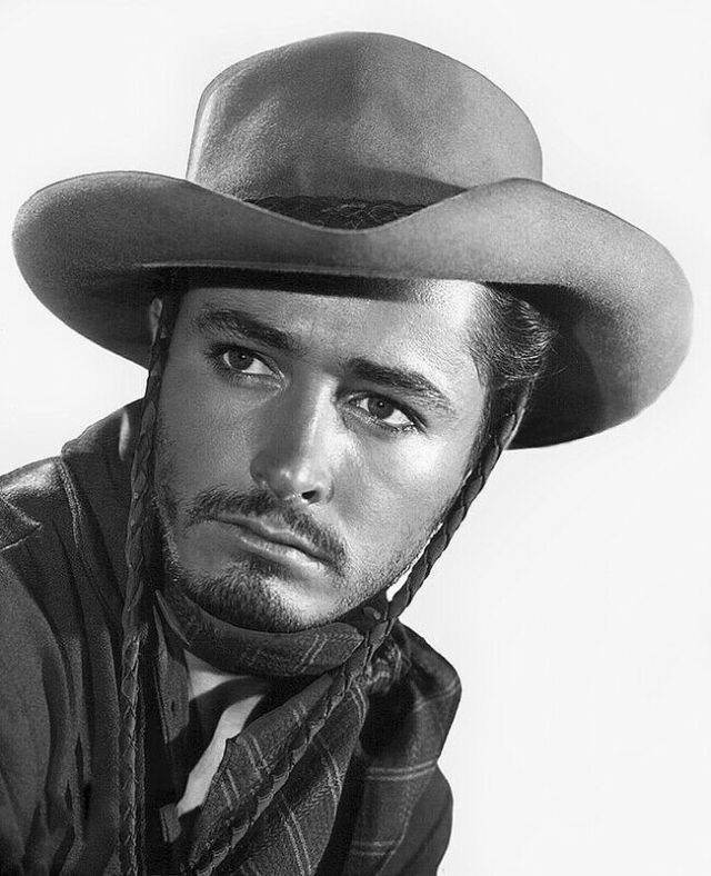 35 Handsome Portrait Photos of John Derek in the 1940s and ’50s ...