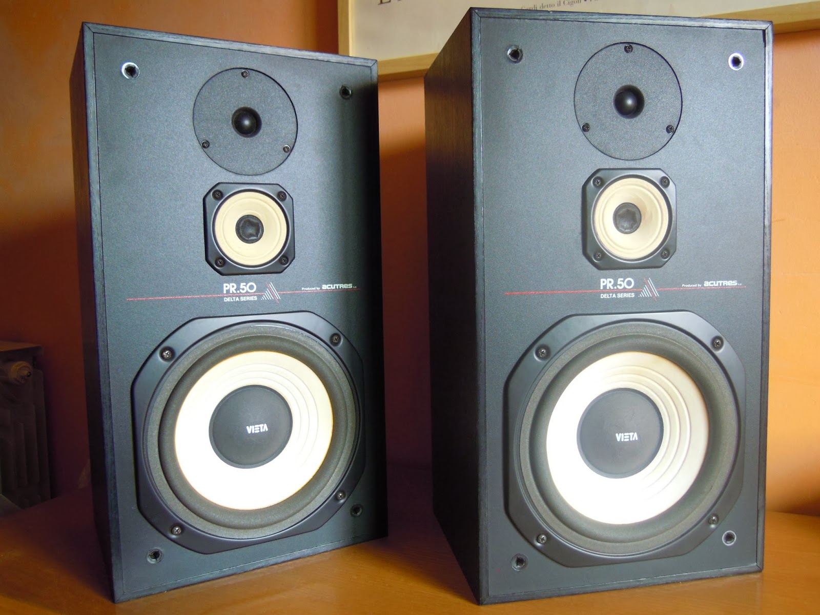 UnderOldSound: Vieta PR50 Delta Series by Actures (VENDIDOS)
