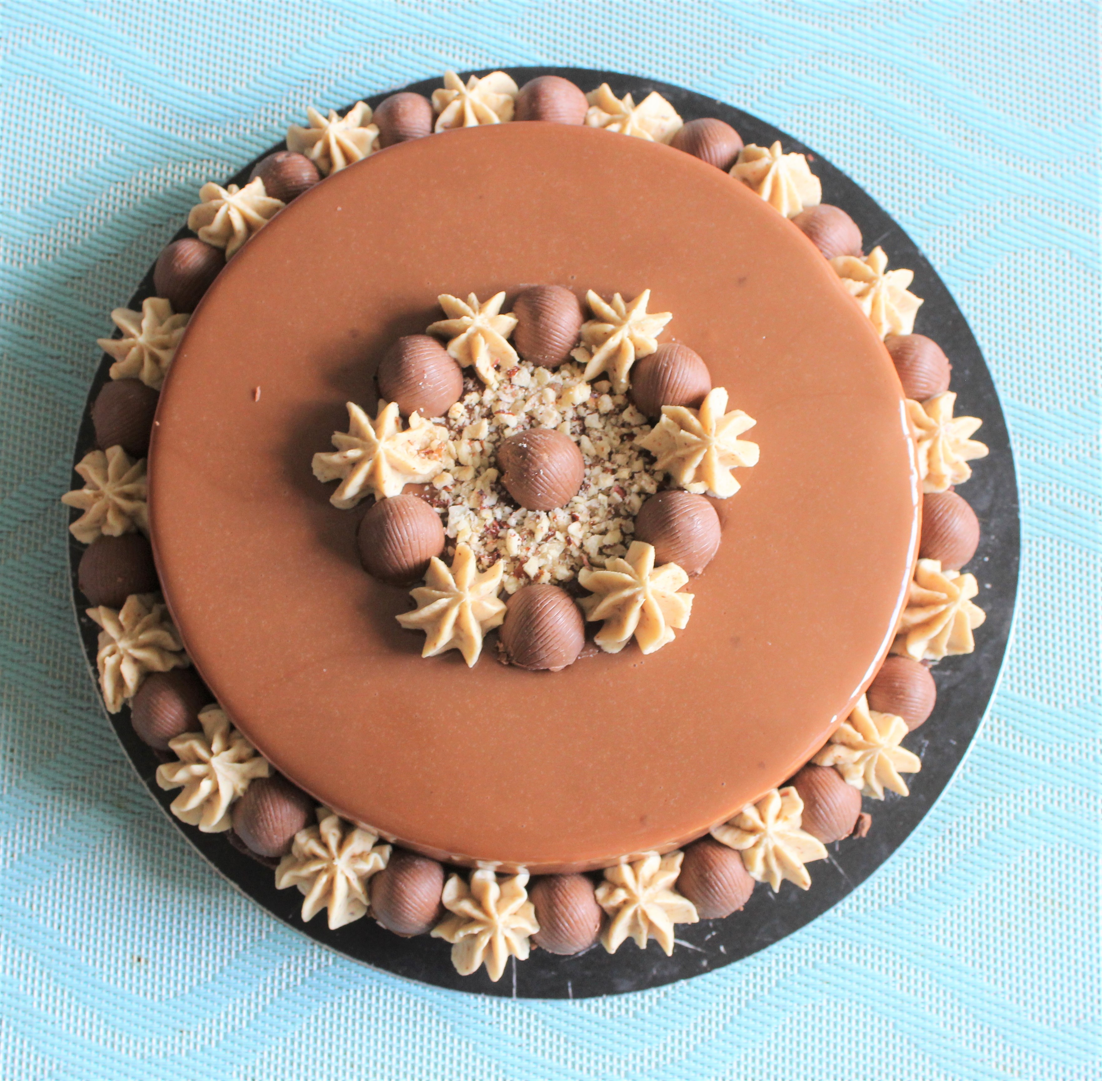 Patiss' comme un chef: TARTE AU CHOCOLAT PRALINE