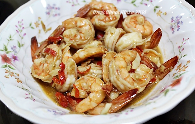 Thai Style Stir Fry Garlic Prawns | TOLONG DI SHARE
