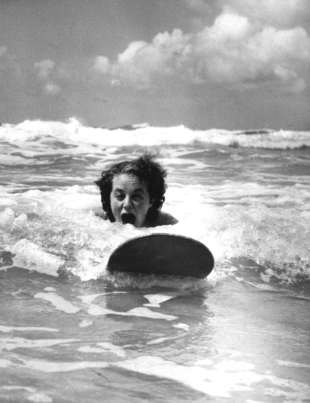 20 Surf Photos That Show Women Making Waves From the 1930s Through the ...
