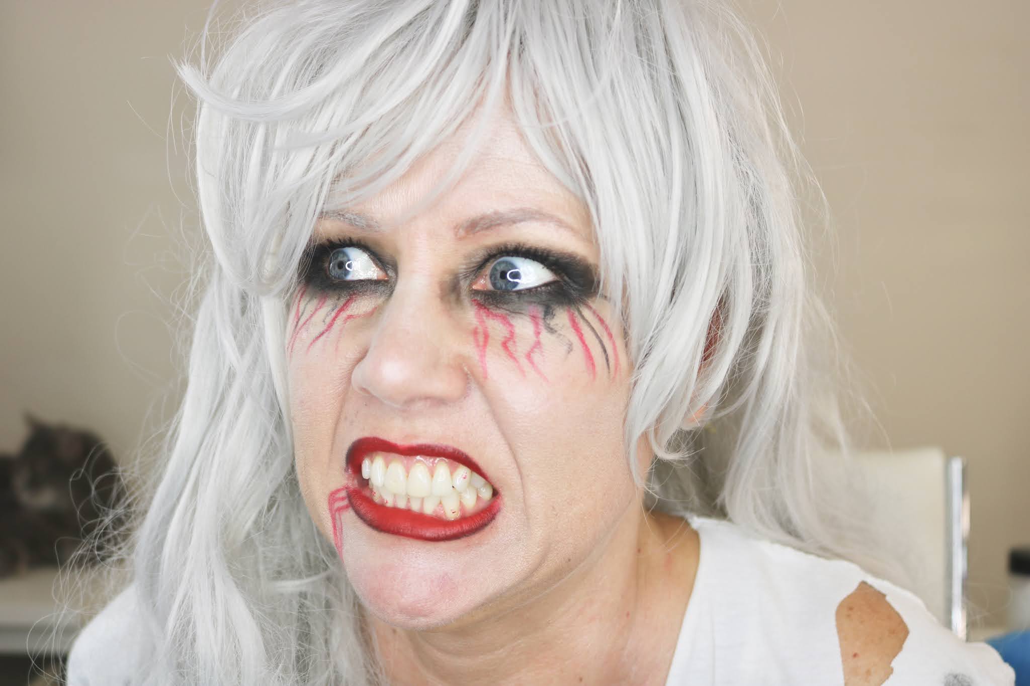 Simple Zombie Makeup look!