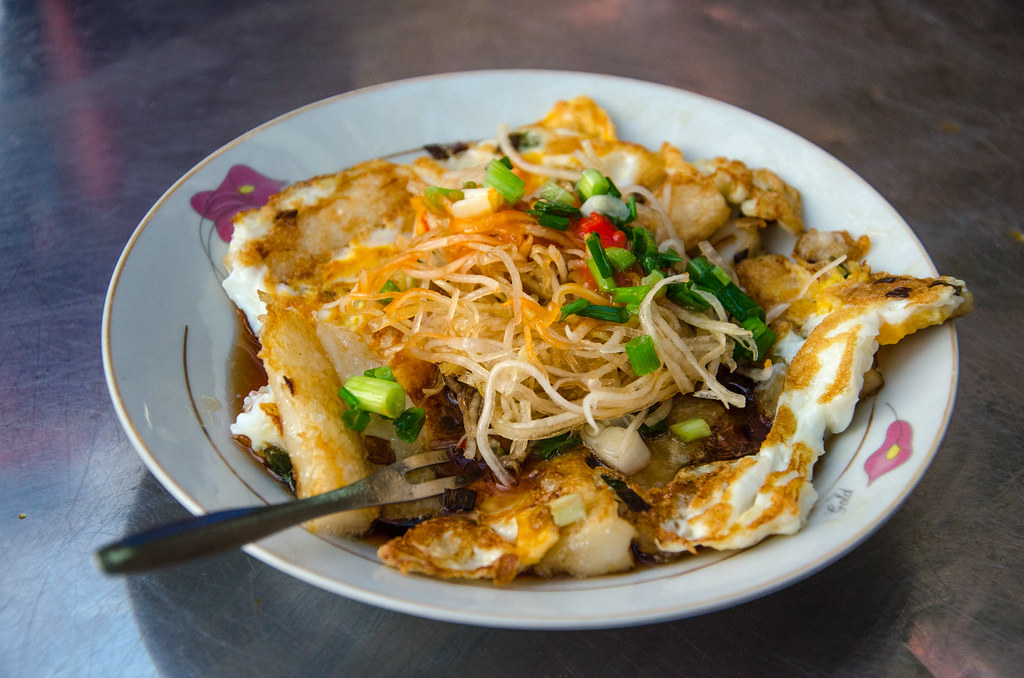 Bot Chien - Vietnamese Fried Rice Flour Cake