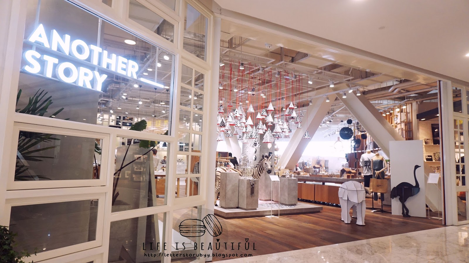 【曼谷】2015年3月開幕，全新潮流指標商場 - Emquartier Mall - Wannabe Ruby