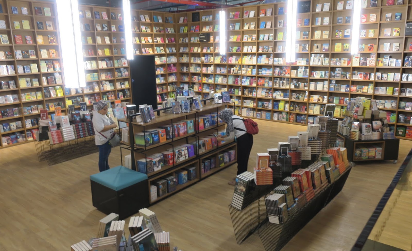 Peggy Loh ~ My Johor Stories: Access to affordable books at BookXcess