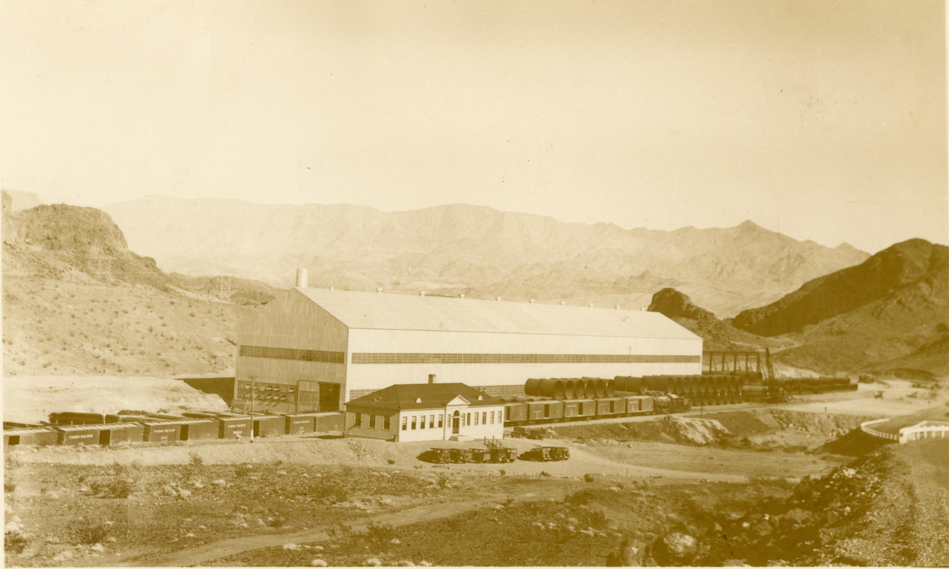 Big Bend Railroad History: US Construction Railroad Scene