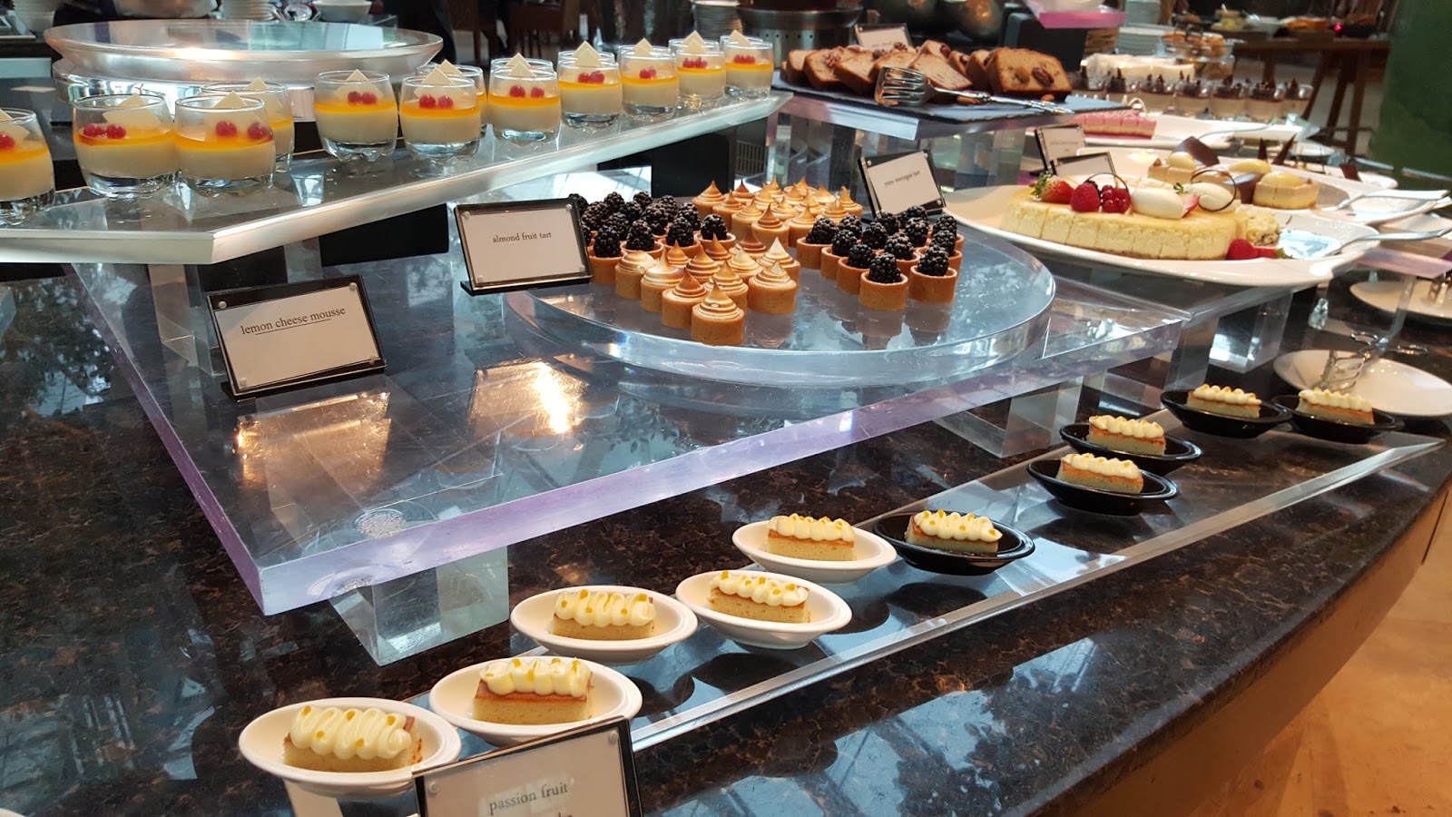 Freshapple: Rise Buffet Restaurant Marina Bay Sands