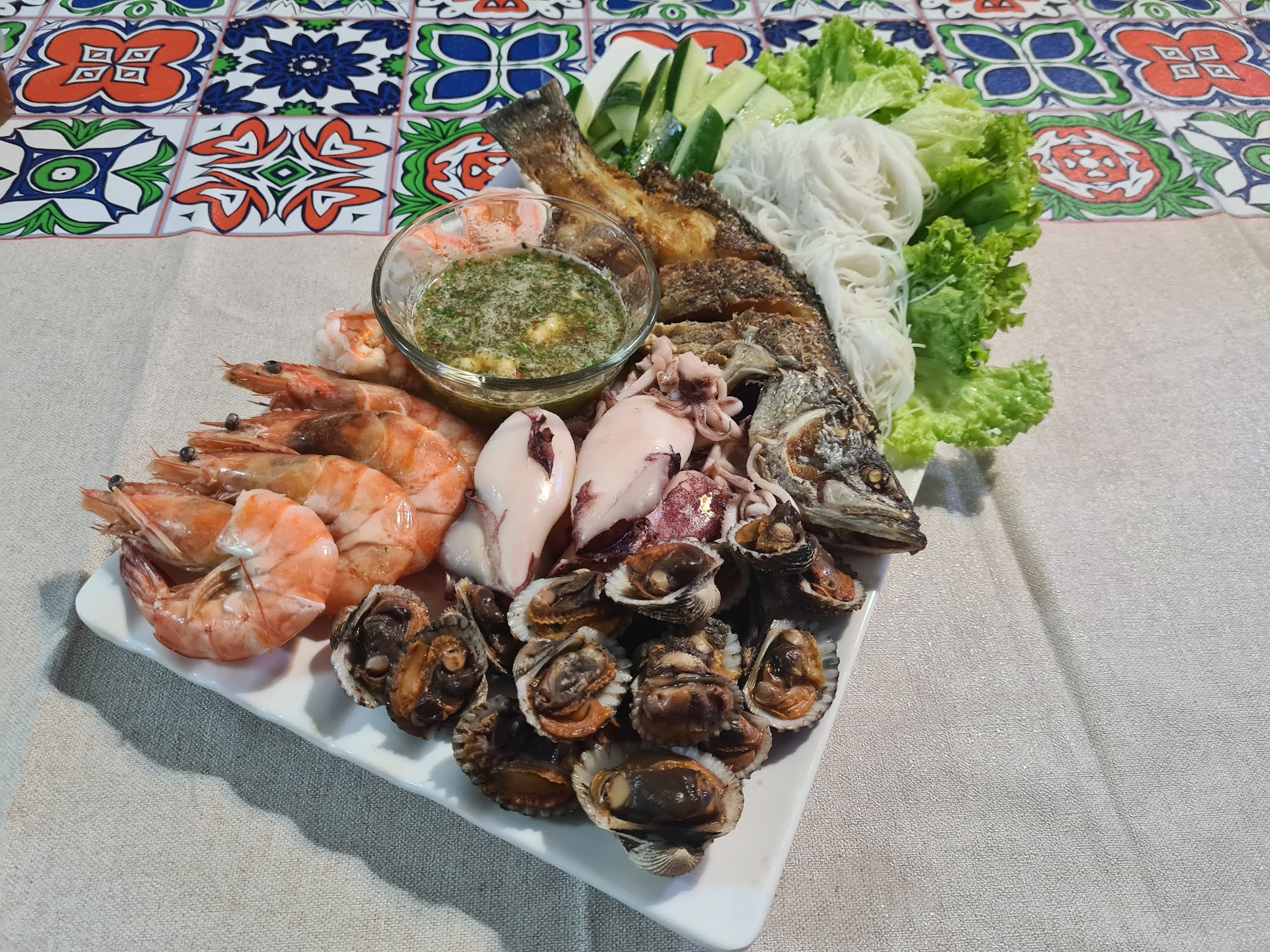 WANDERLUST DJ: Seafood Miang Pla by #daridapurdj