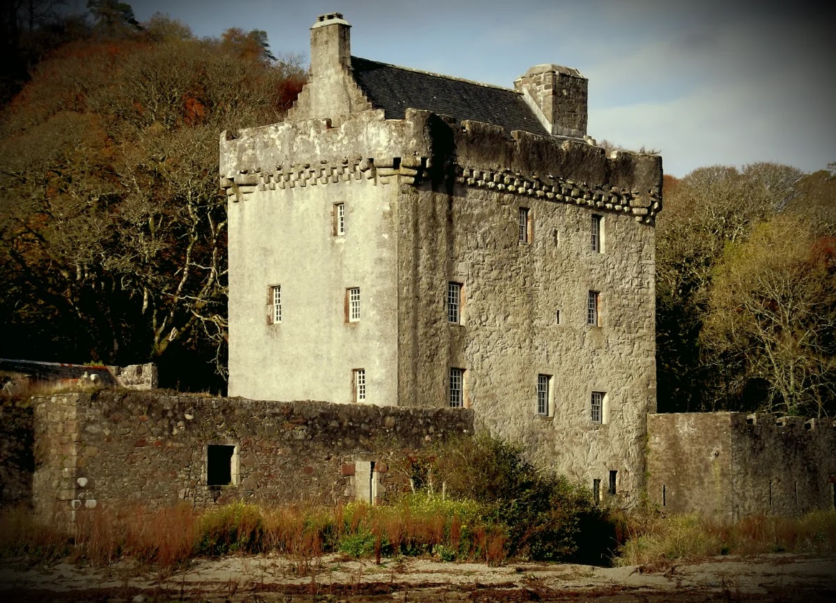 Saddell Castle, Campbeltown, Scotland (with Map & Photos)