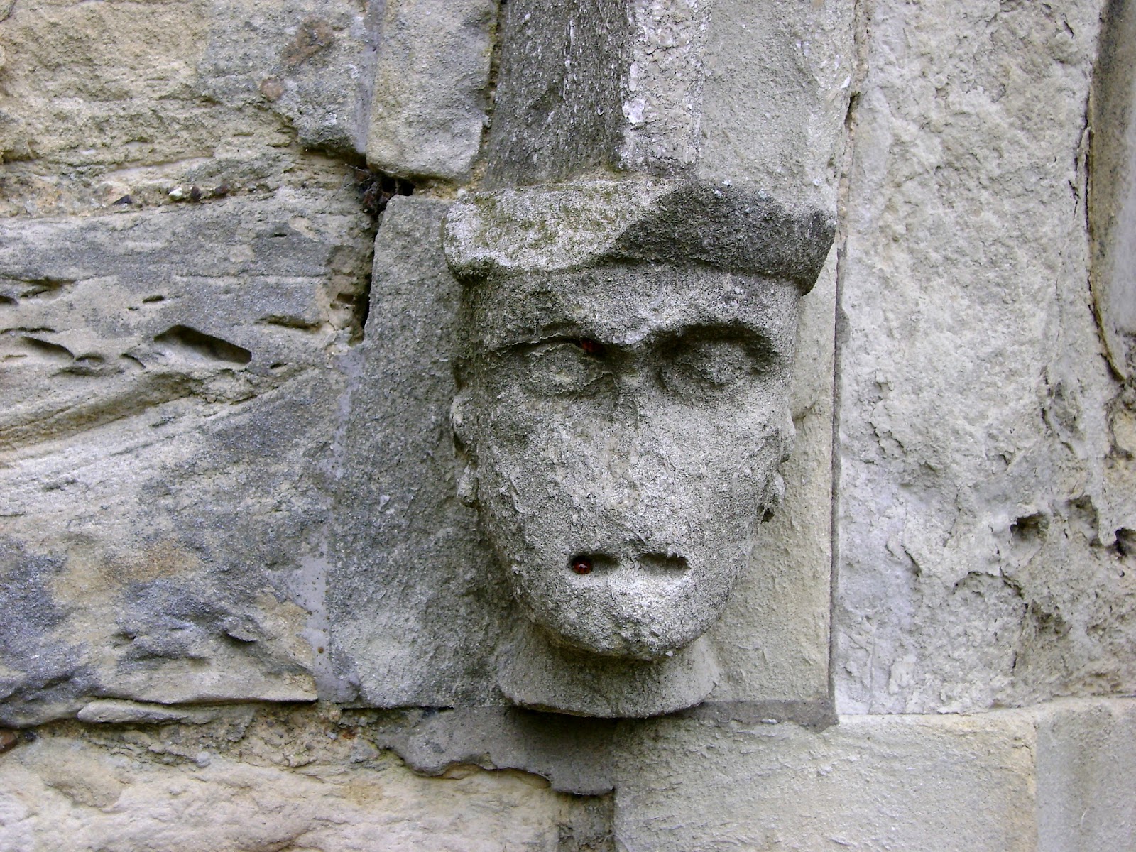 From the abbey to the Otherworld: The stone people