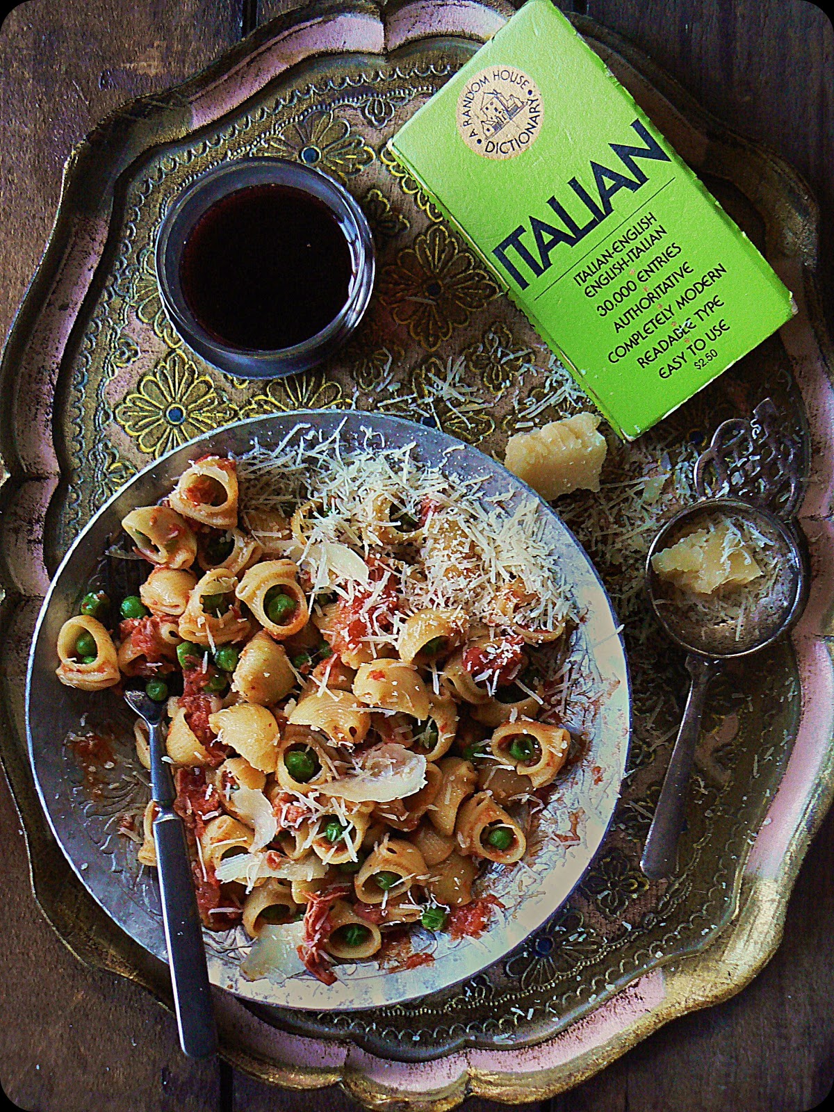 The Brooklyn Ragazza: Pipe Rigate & Peas with a Smoky Marinara Sauce