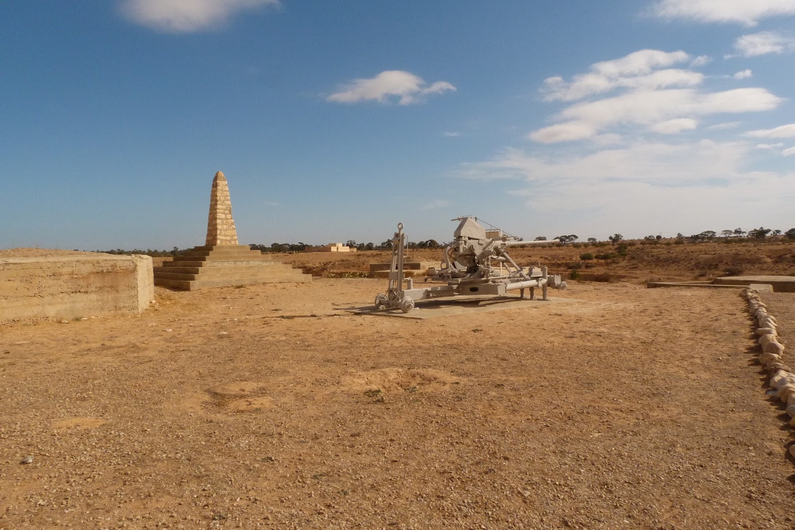 Viatges: Sud de Tunísia_2: Mareth i Akarit