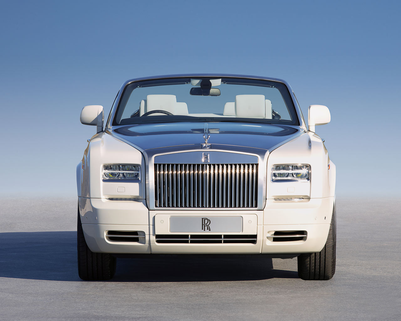 Rolls-Royce Motors 2012 | HQ