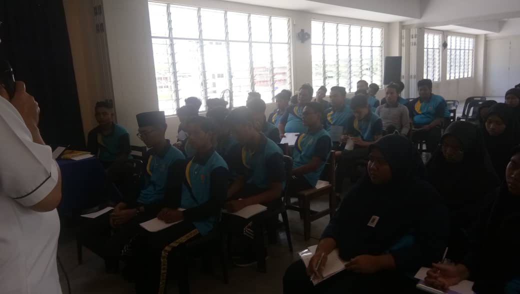 Laman Bahasa Melayu SPM: PROGRAM MOTIVASI DIRI PELAJAR TING 5 SMK SERI ...