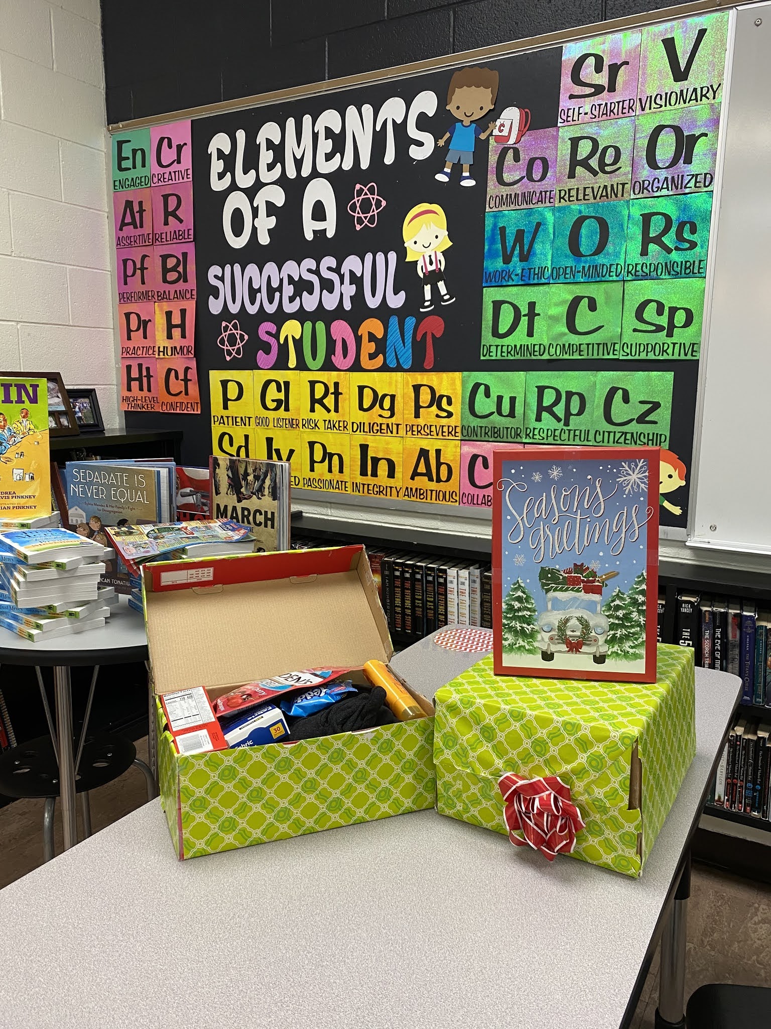 Crossroads NJHS: NJHS Shoebox Service Project