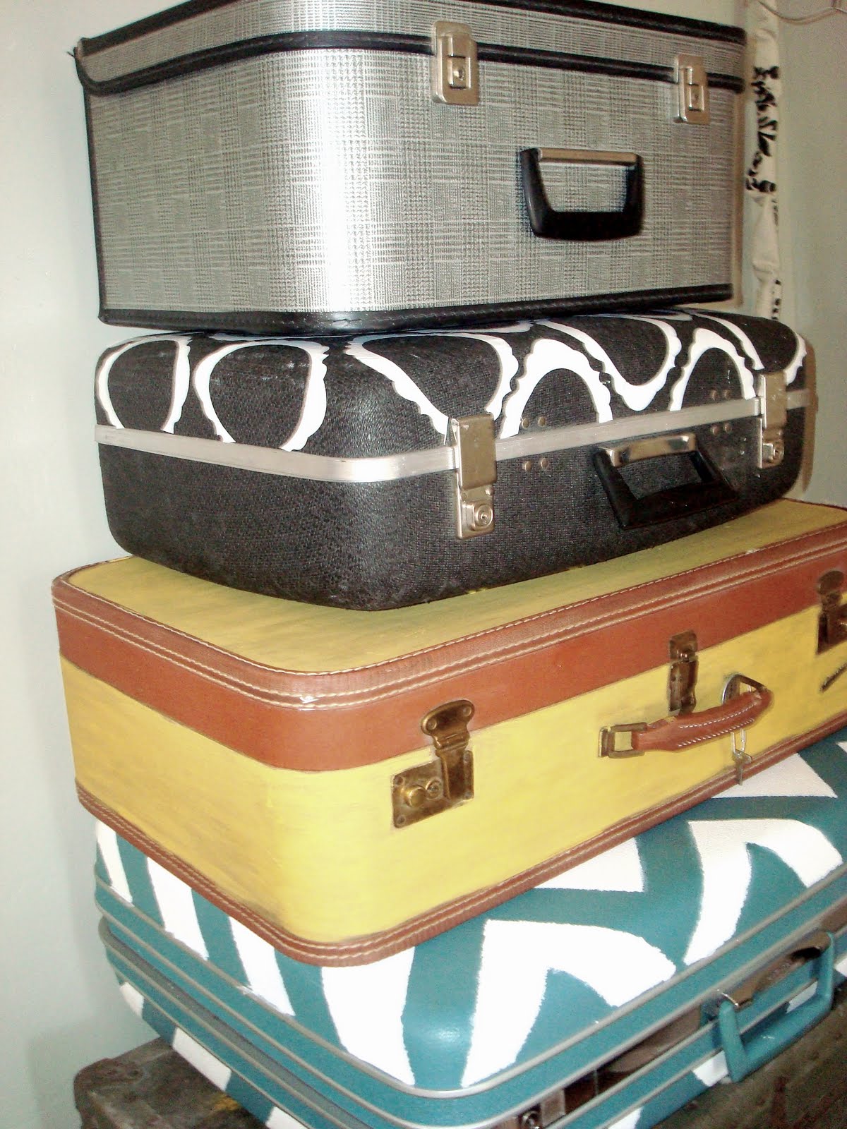 House of Chic and Penoche: Experiment. Using different Mediums on ...